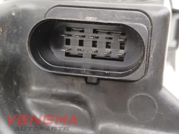 Koplamp links Volkswagen Polo V 1.2 TDI 12V BlueMotion - 6R1941015E VALEO