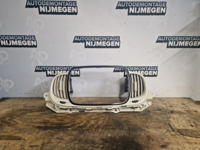 Radio omlijstingen met artikelnummer 735671574 voorraad