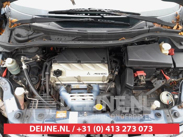 Engine Mitsubishi Grandis 2.4 16V MIVEC - 1000A368 4G69