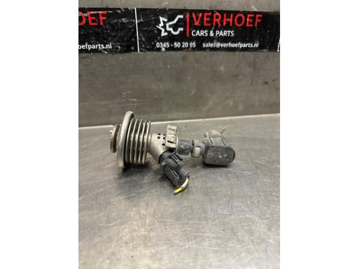 Adblue Injektor Mercedes Sprinter 5t 514 CDI 16V - A0004901013 651955