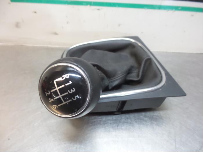 Gear stick cover Volkswagen Golf - 1K0711113CG