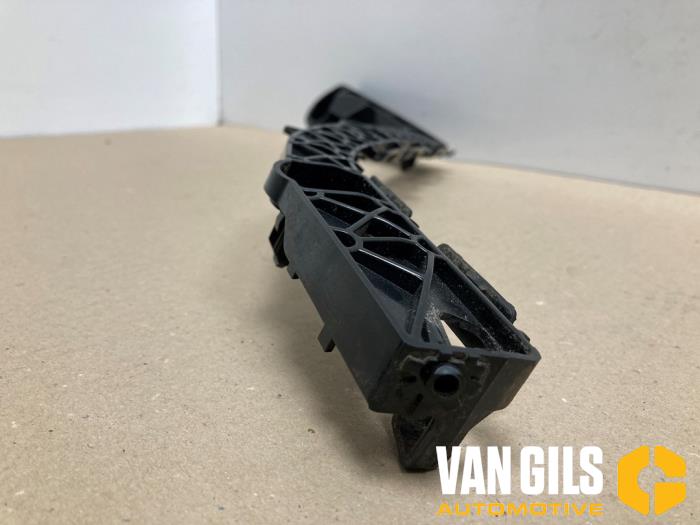 Rear bumper bracket, right Toyota Land Cruiser 2.8 D-4D 16V ...