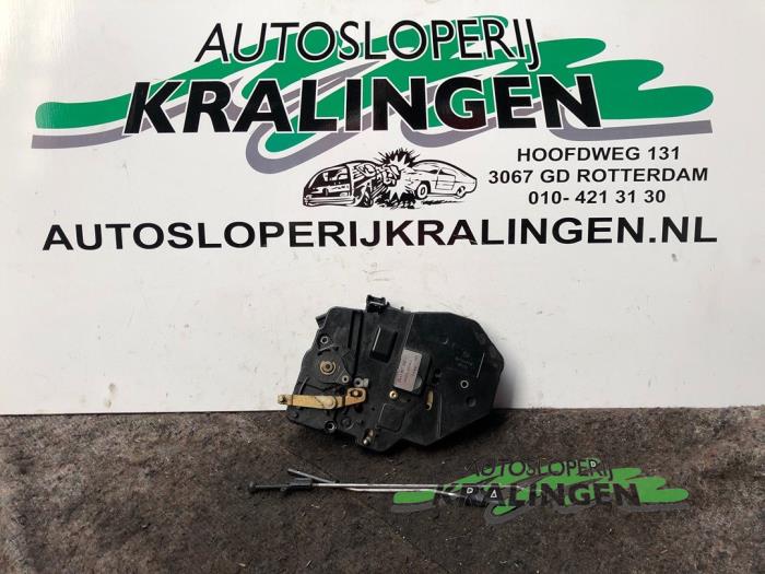 Minibus/van rear door lock mechanism Volkswagen Caddy III 2.0 SDI ...