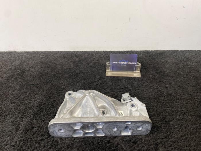 Engine mount Mercedes CLA 2.0 CLA-200d - A6542230004 654920